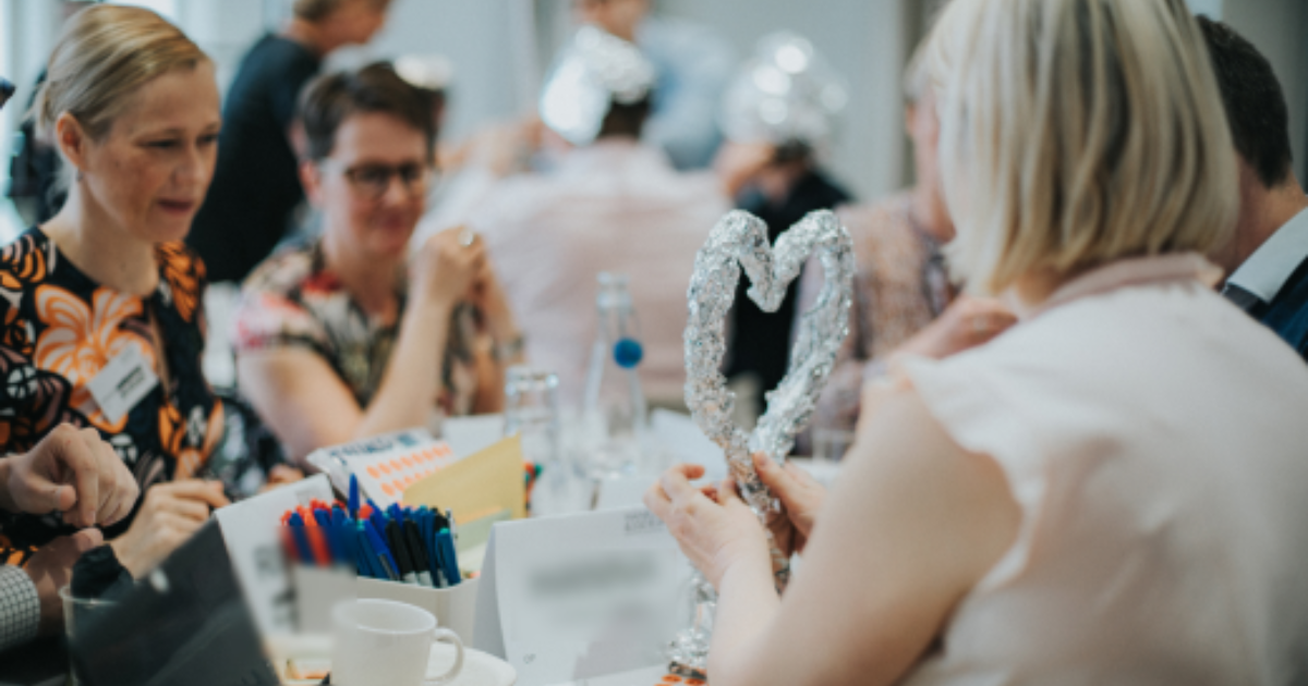 Hanken & SSE Executive Education | Six thinking hats